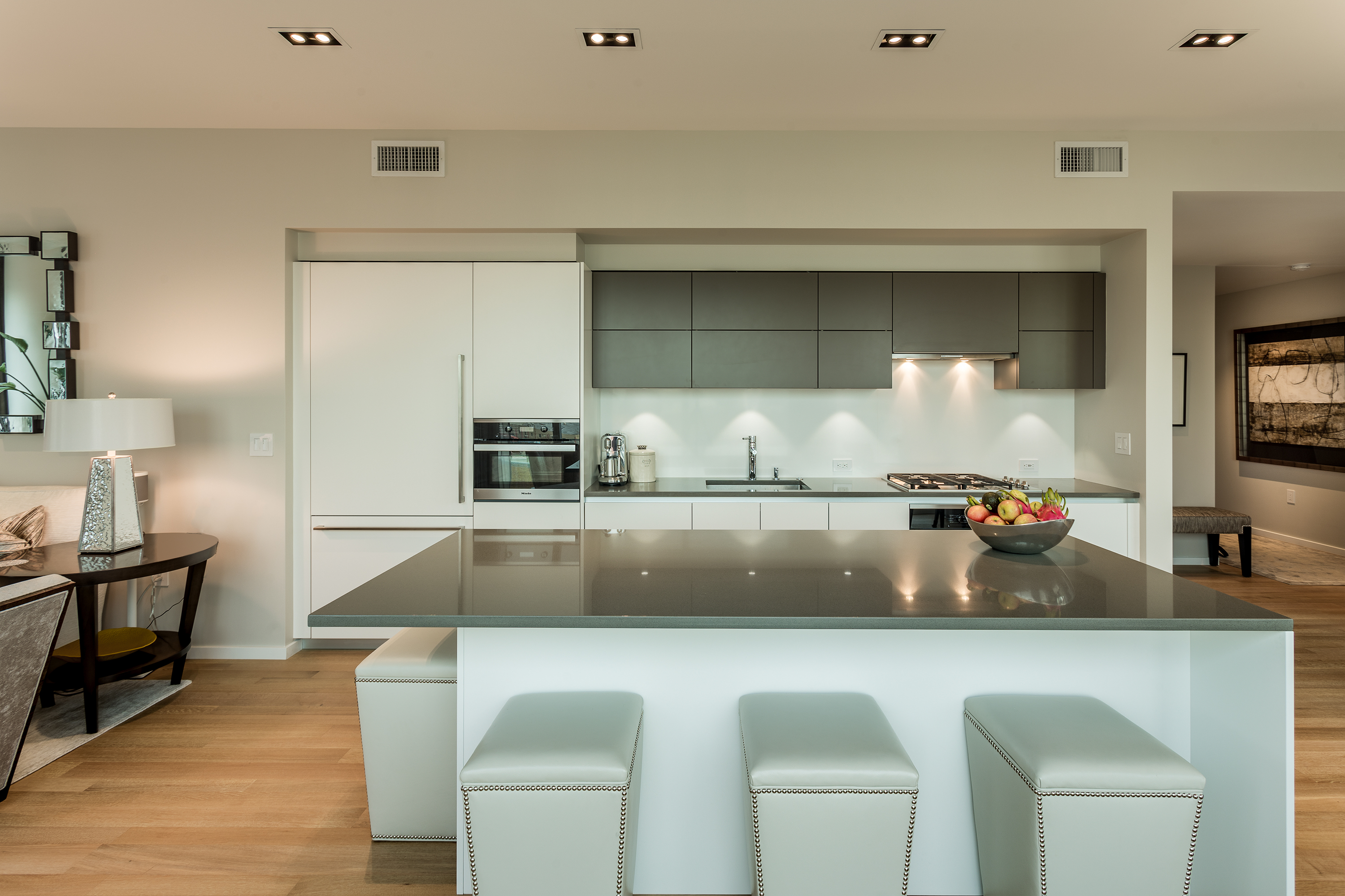 About - Michele Bell